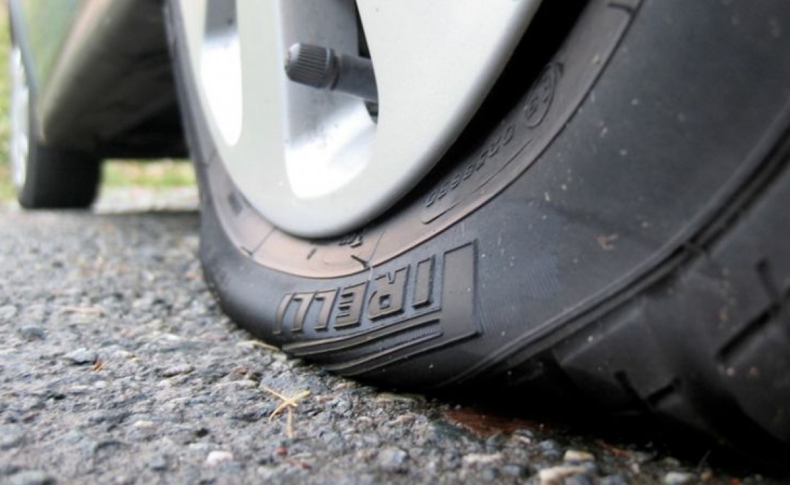 Attenzione alla truffa della "ruota bucata" - il Giornale di Salerno .it