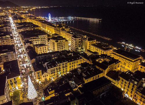 salerno-panorama-albero-notte-angelo-anastasio-1 - il Giornale di ...