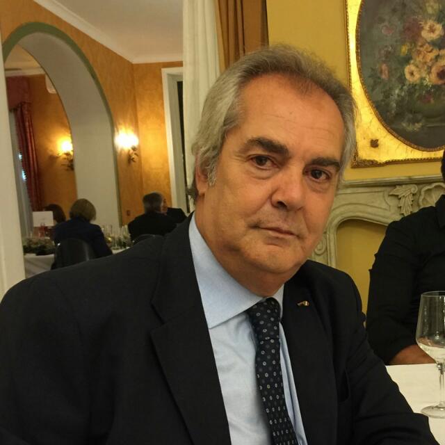 Gli arbitri e gli avvocati salernitani piangono la scomparsa di Antonio ...