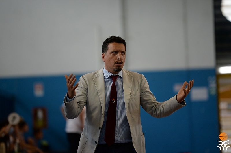 Aldo Russo allenerà la Todis Salerno anche nel 2021/22 - il Giornale di ...