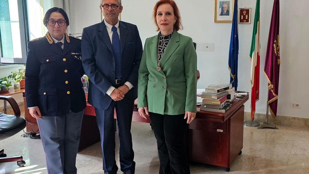 ANNA FILOMENA PALMISANO NUOVO VICARIO DEL UESTORE DI SALERNO - il ...