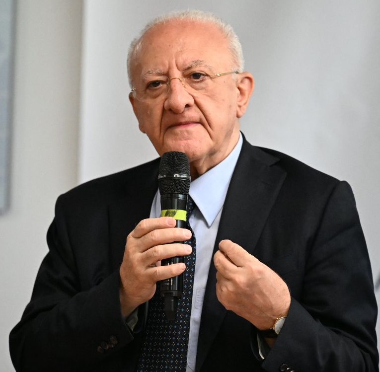 Punti nascita di Polla, Vallo e Sapri. De Luca: diffida del ministero ...