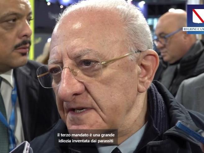 Terzo mandato, De Luca dalla Bit di Milano: «Una grande idiozia ...