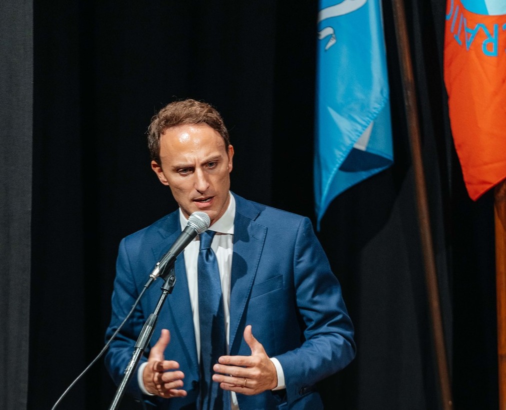 Dazi Usa/Eu, Piero De Luca (Pd): "Meloni ha svenduto l'Italia" - il ...