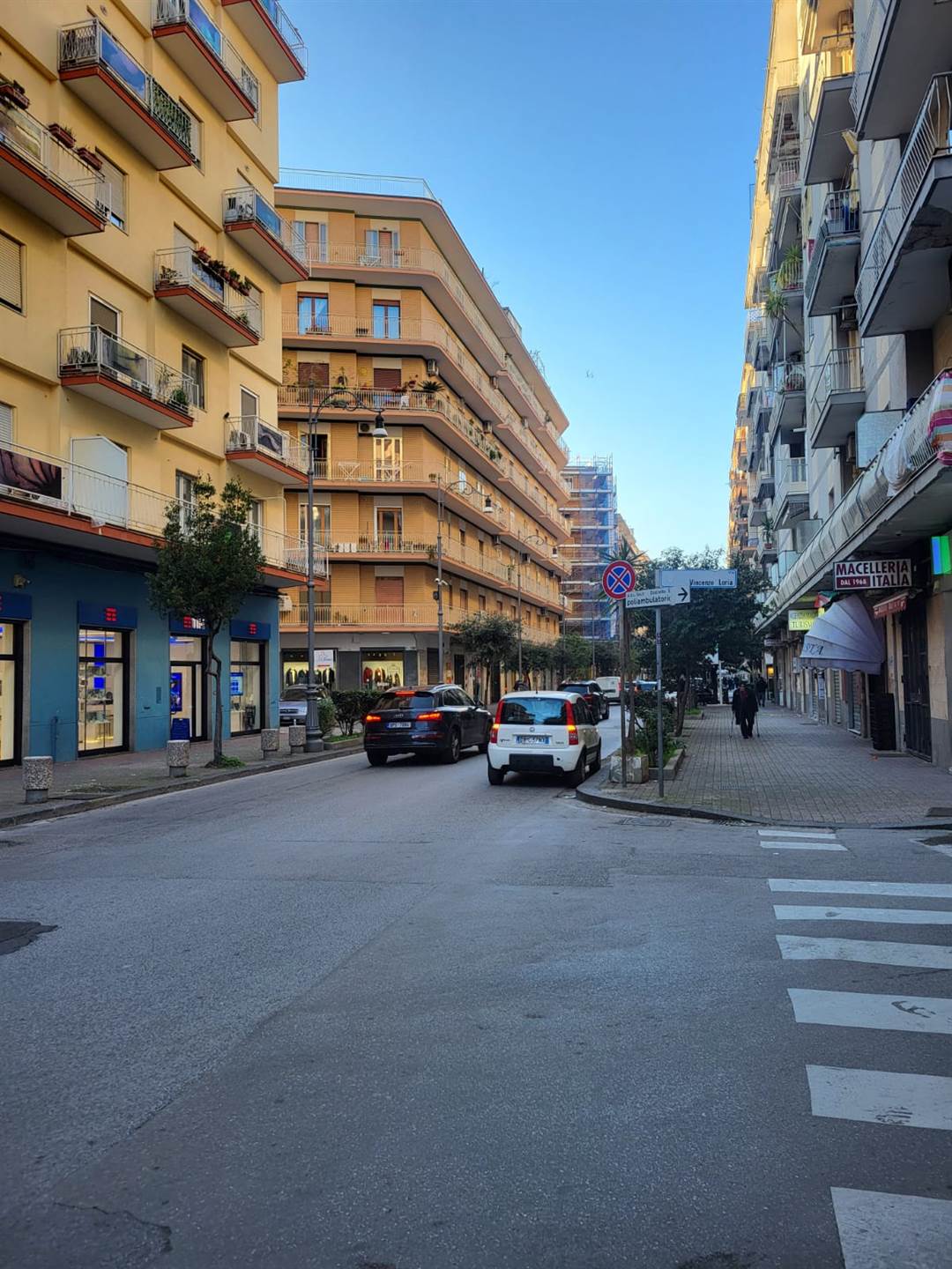 Salerno, violenza e degrado: i residenti di Pastena e Torrione chiedono ...
